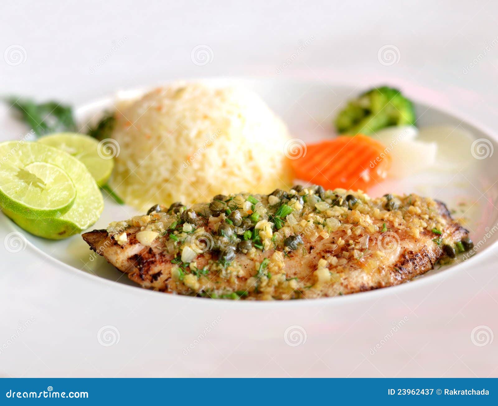 Filete de pescados imagen de archivo. Imagen de omega - 23962437