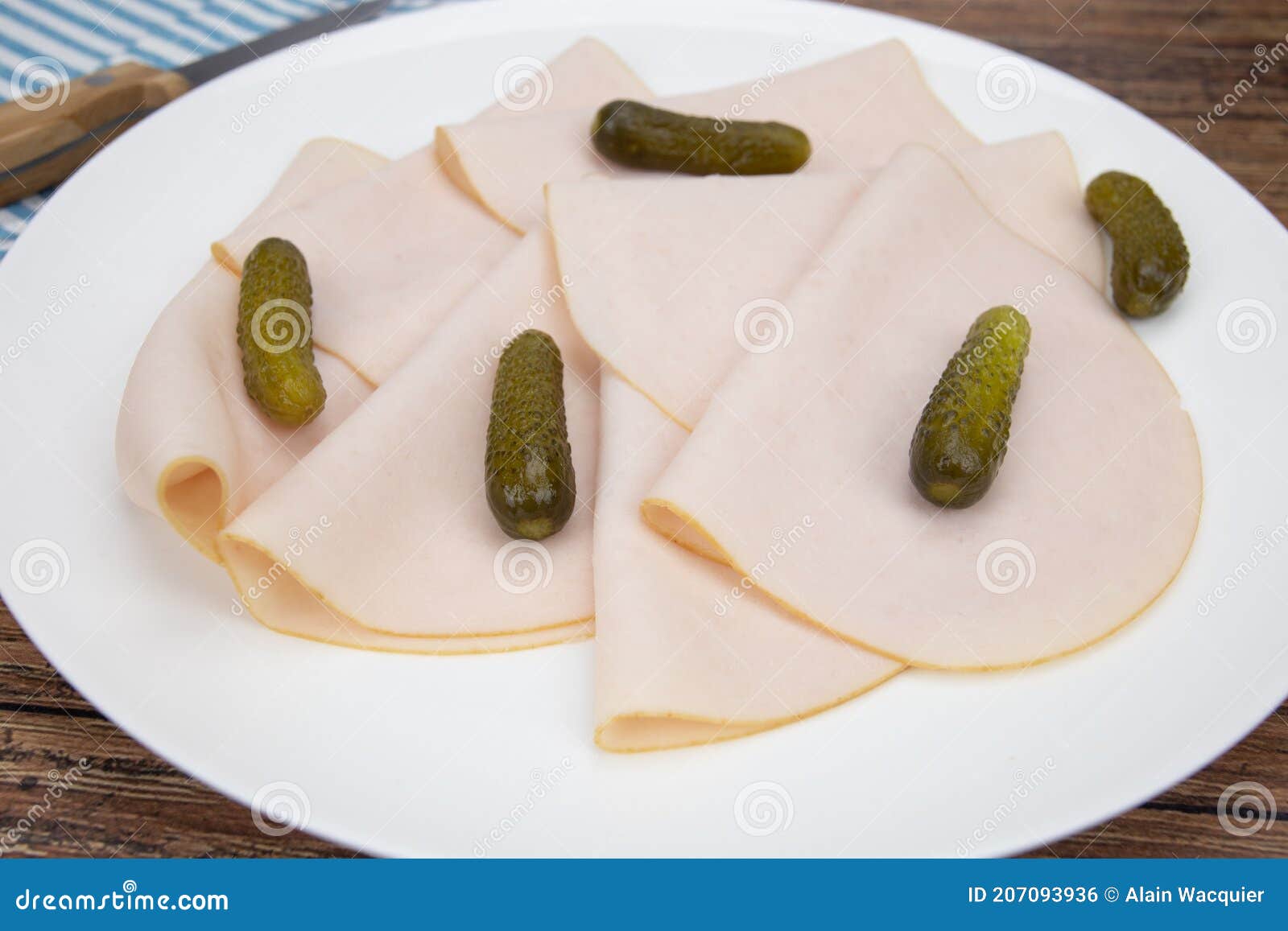 Filete De Pollo Cocido En Un Plato Foto de archivo - Imagen de ...