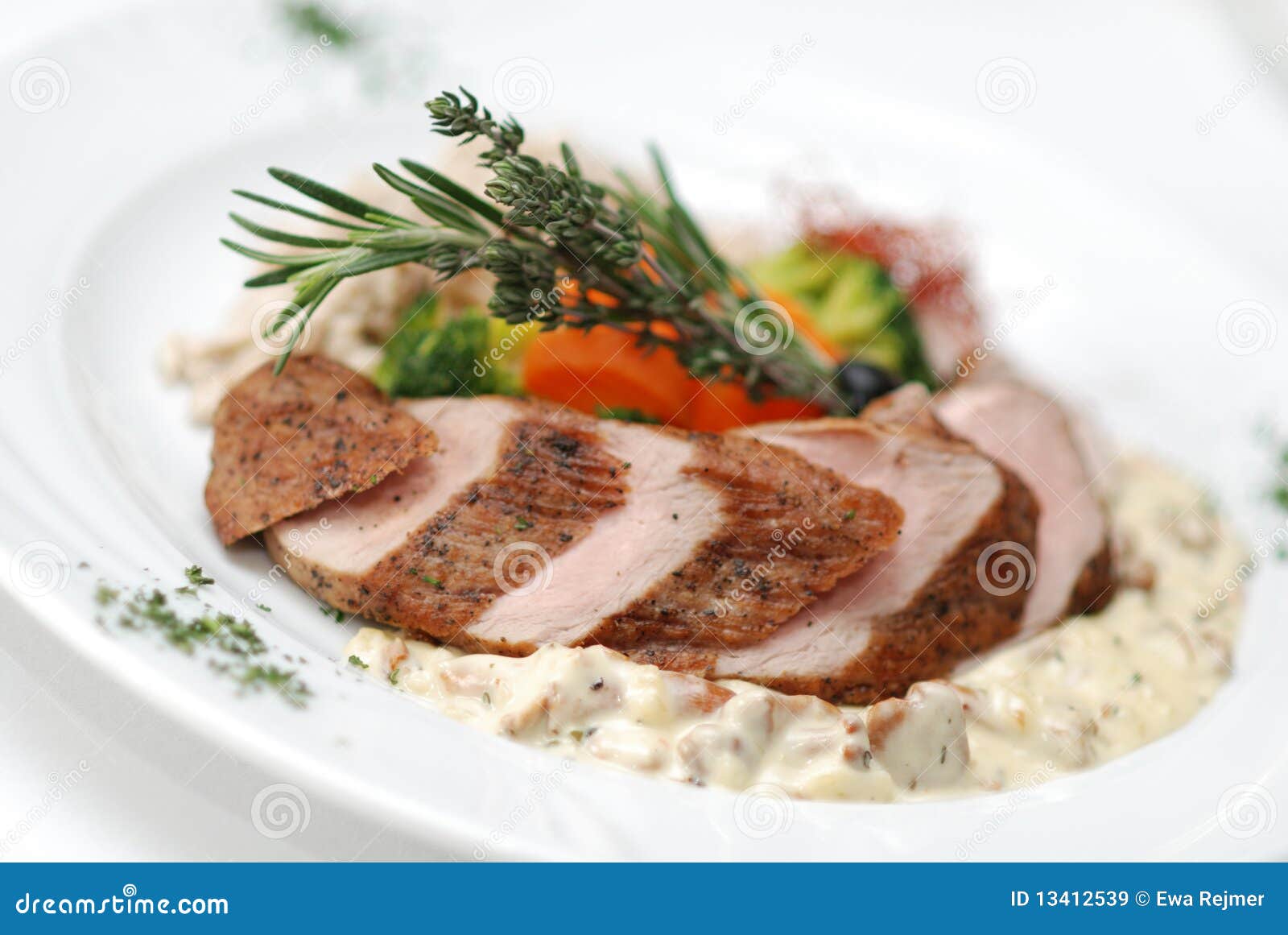 Filete del cerdo imagen de archivo. Imagen de adorne - 13412539