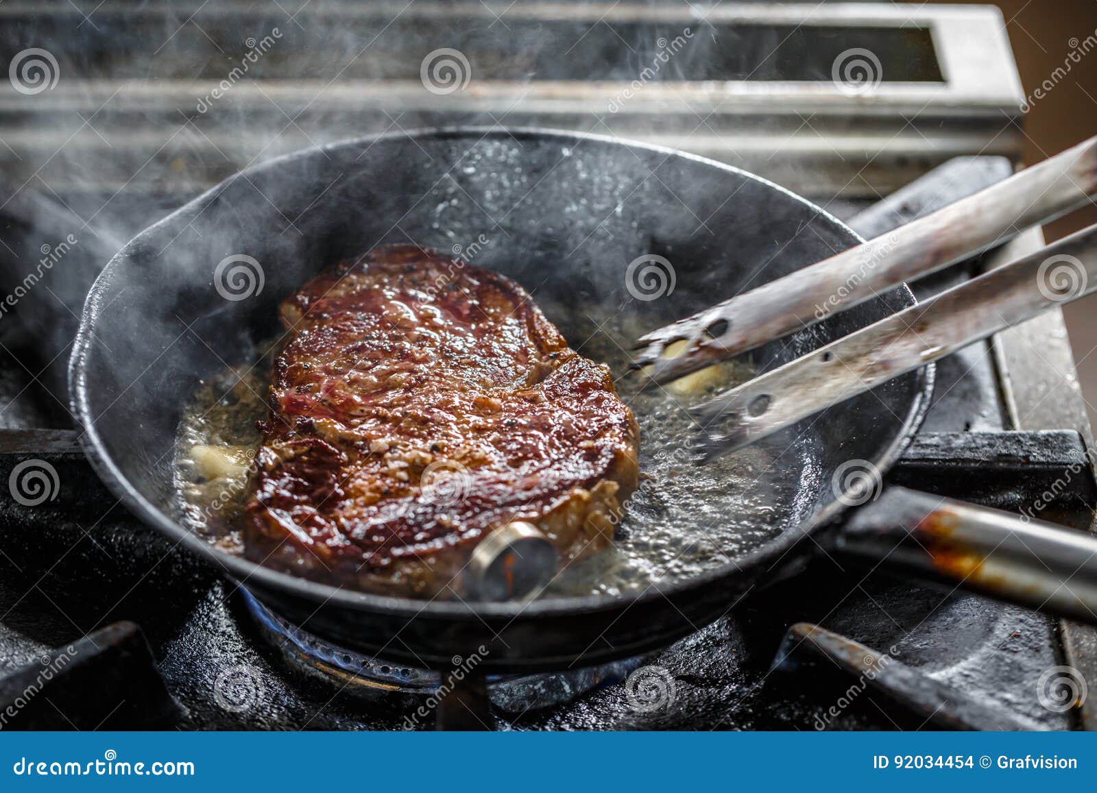 Filete frito del cerdo foto de archivo. Imagen de cerdo - 92034454