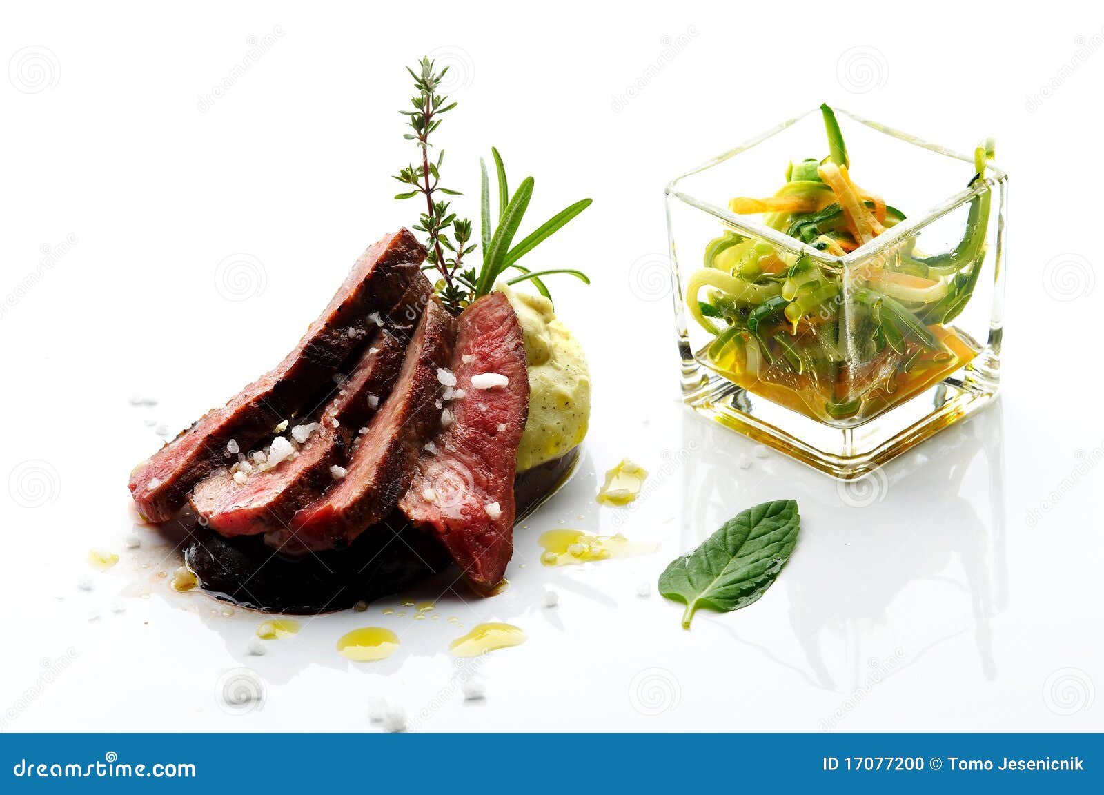 Filete Rebanado Del Cordero Foto de archivo - Imagen de filete, cena ...