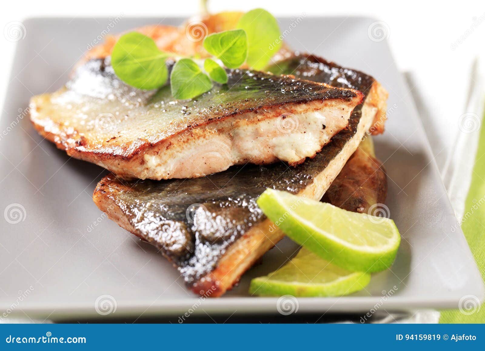 Filets De Poissons Frits Par Carter Image stock - Image du fermer ...