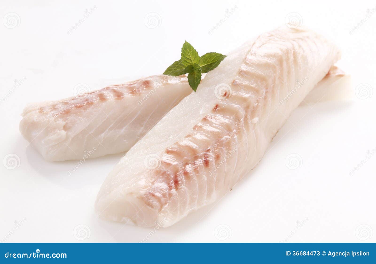 Filetto di merluzzo immagine stock. Immagine di mare - 36684473