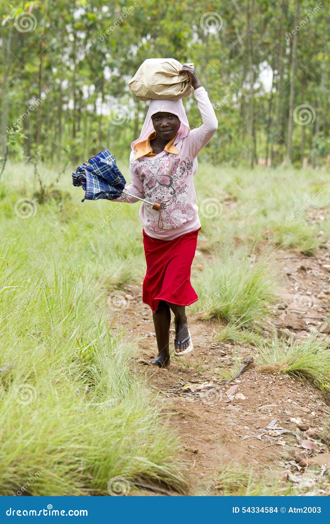 Fille africaine - Rwanda image stock éditorial. Image du enfance - 54334584