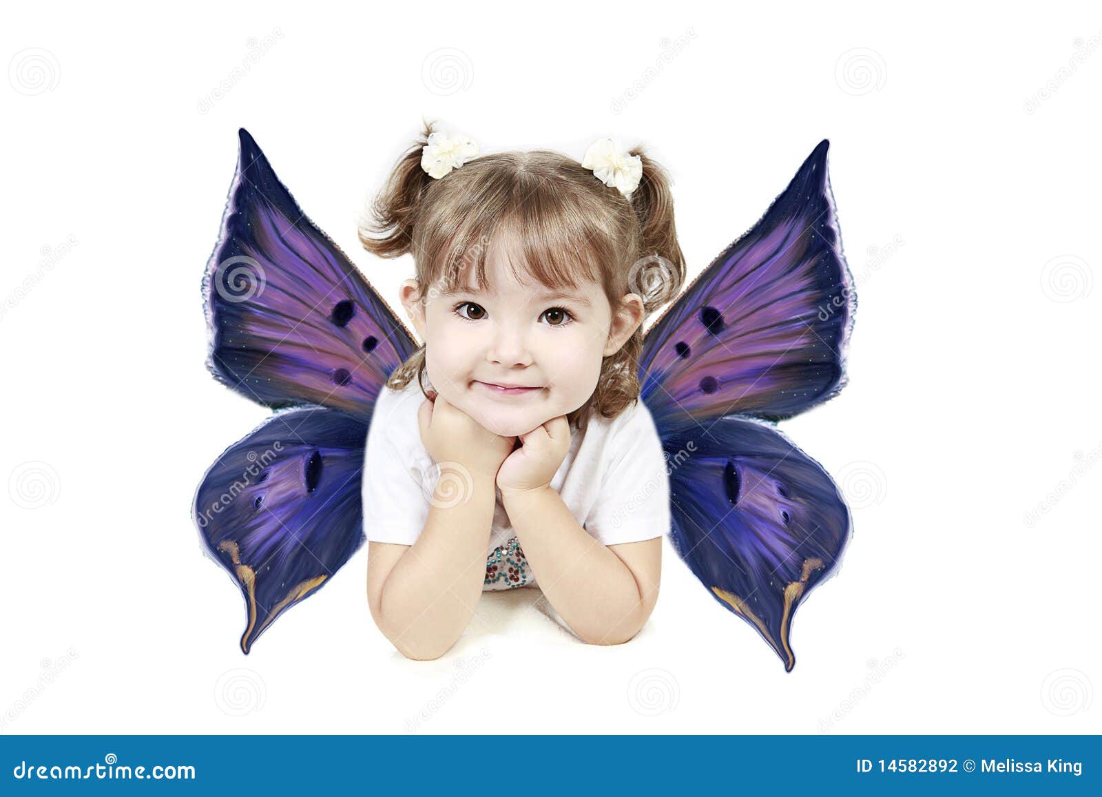 Fille Avec Des Ailes De Guindineau Photo stock - Image du details, tête ...