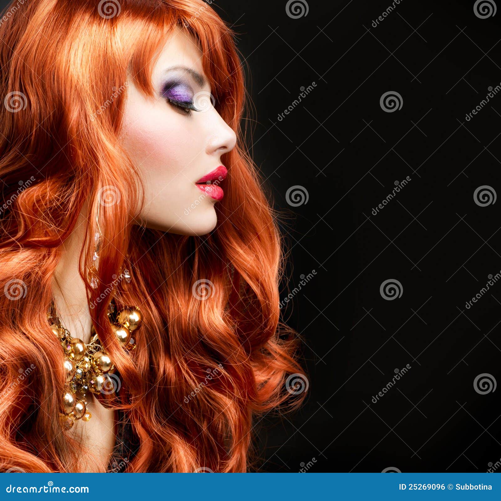 Fille D'une Chevelure Rouge Photo stock - Image du sain, lustre: 25269096