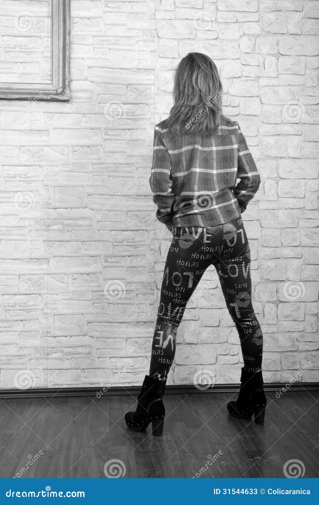 Fille Dans Des Guêtres Image Stock Image Du Mode Pantalon 31544633