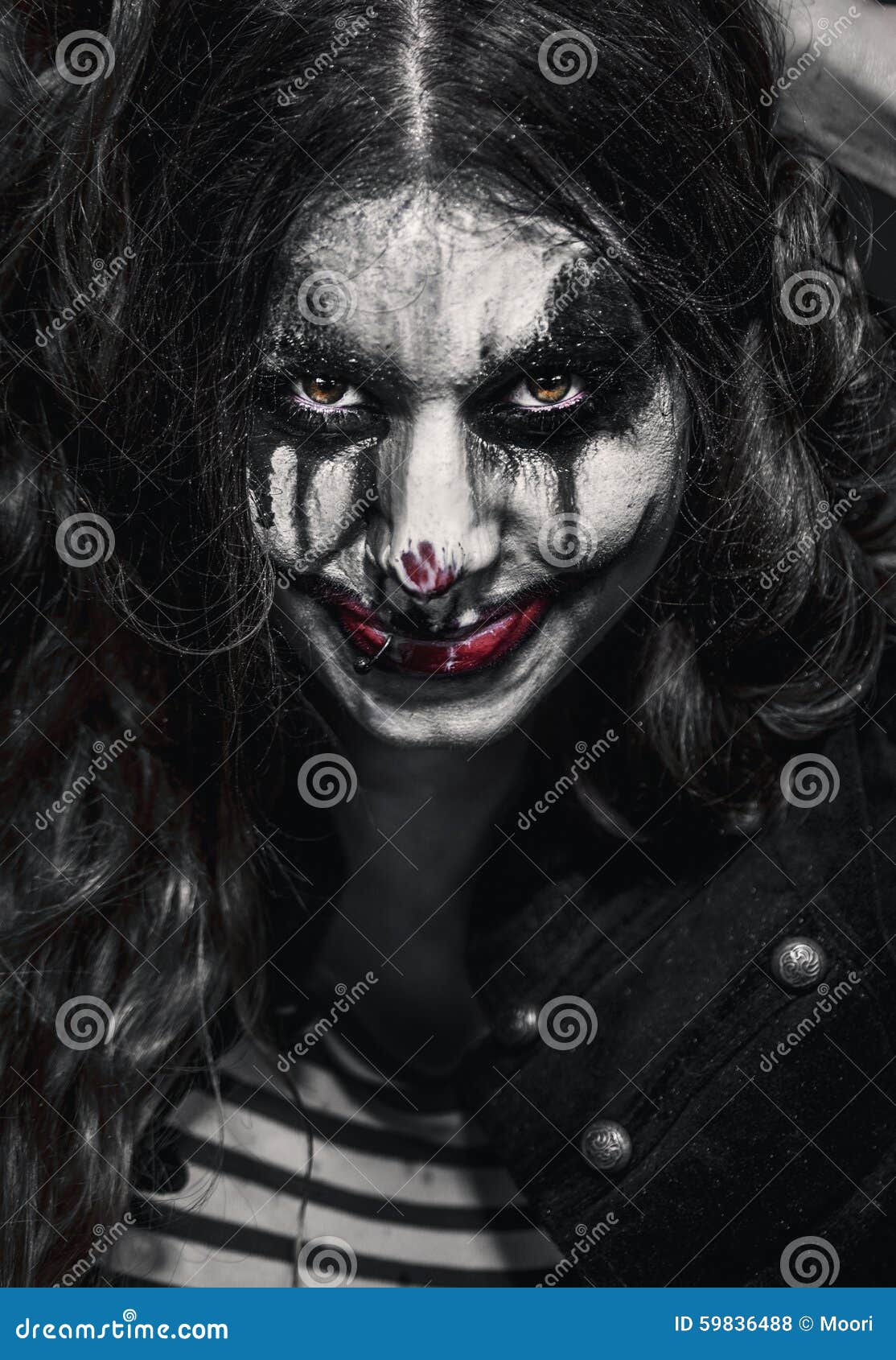 Fille Mauvaise Effrayante De Clown Photo stock - Image du démon ...