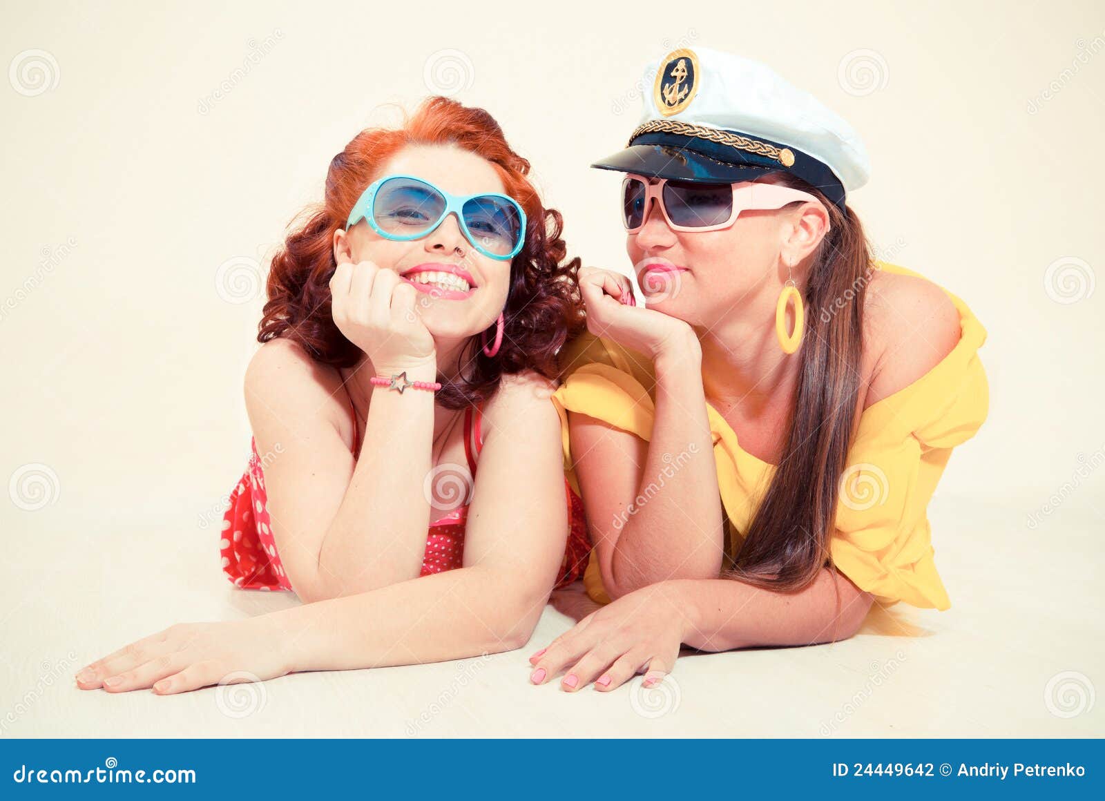 Fille Pin Vers Le Haut Photo Stock Image Du Professionnel 24449642
