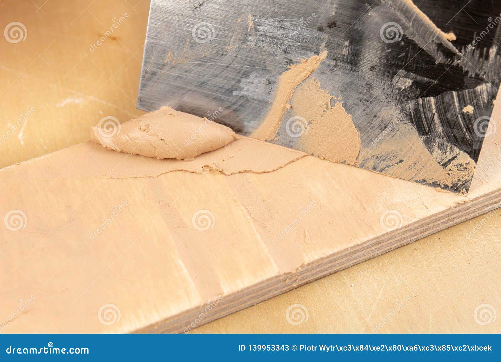 Filling Compound for Patching Wood. Patching Boards with a Leveling ...