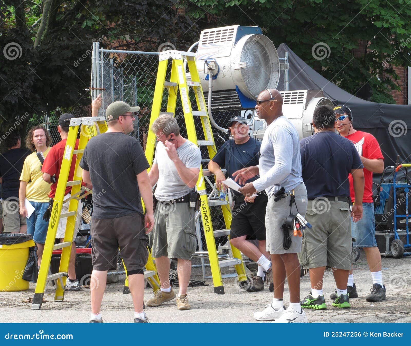 Film shoot crew. editorial photo. Image of equipment - 25247256