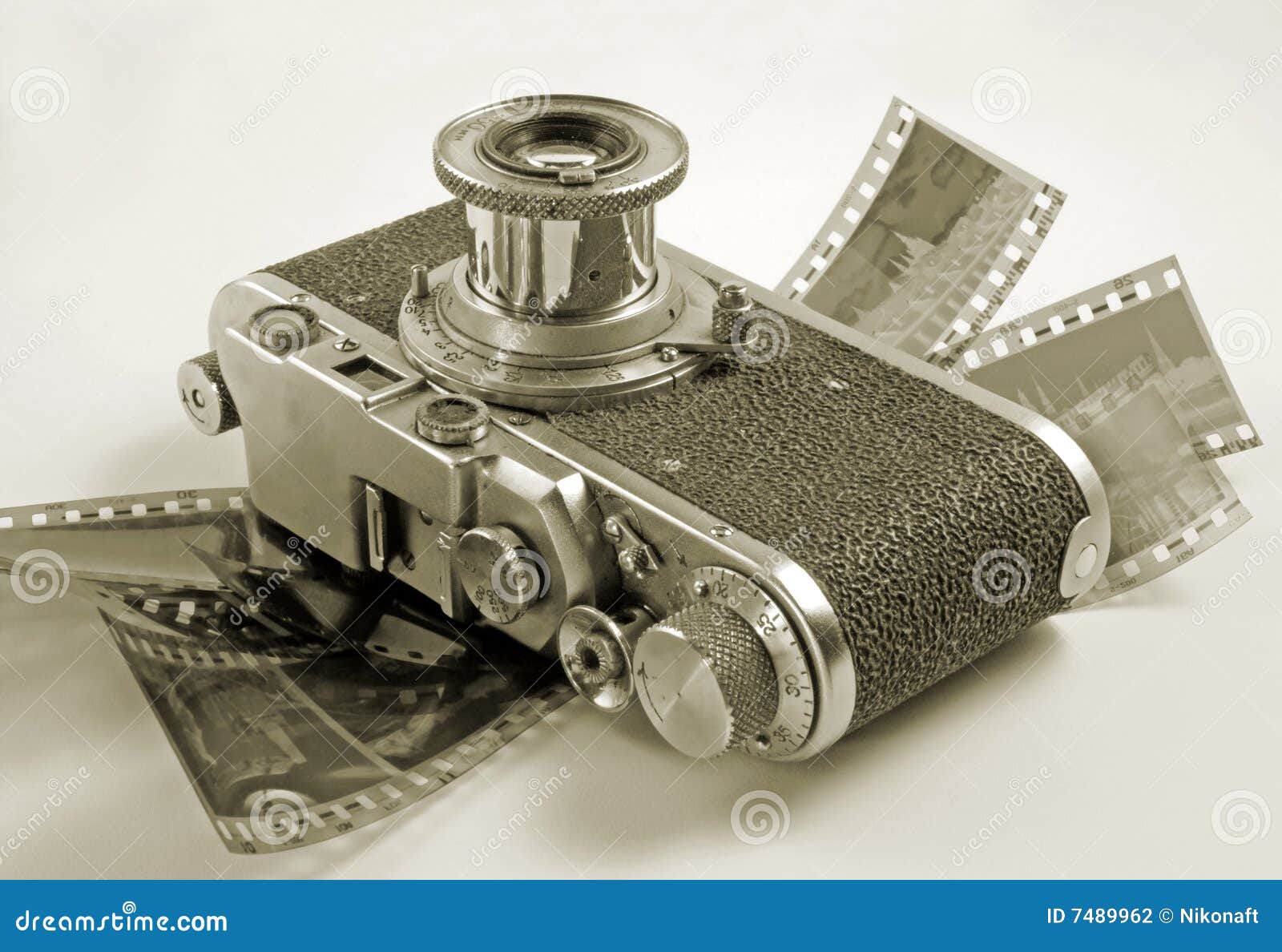 Filmcamera. photo stock. Image du ouverture, instrument - 7489962