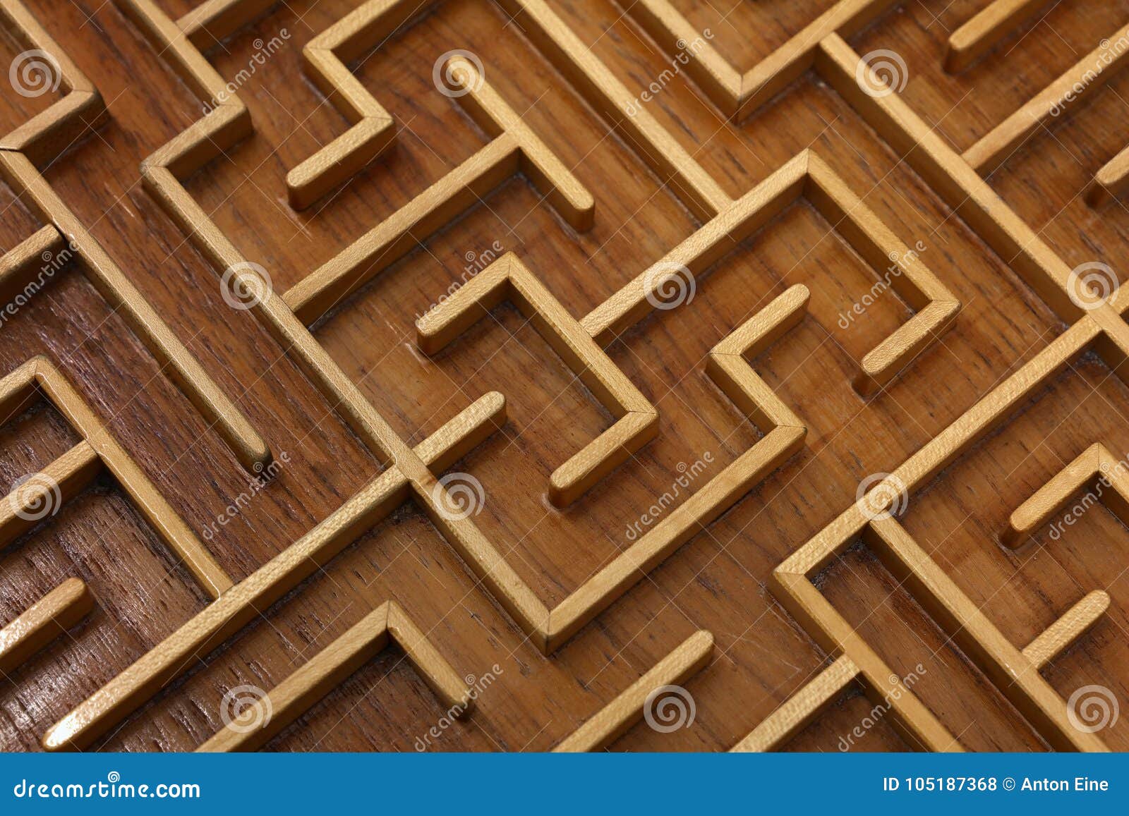 Fin En Bois De Puzzle De Labyrinthe De Labyrinthe Photo stock - Image ...