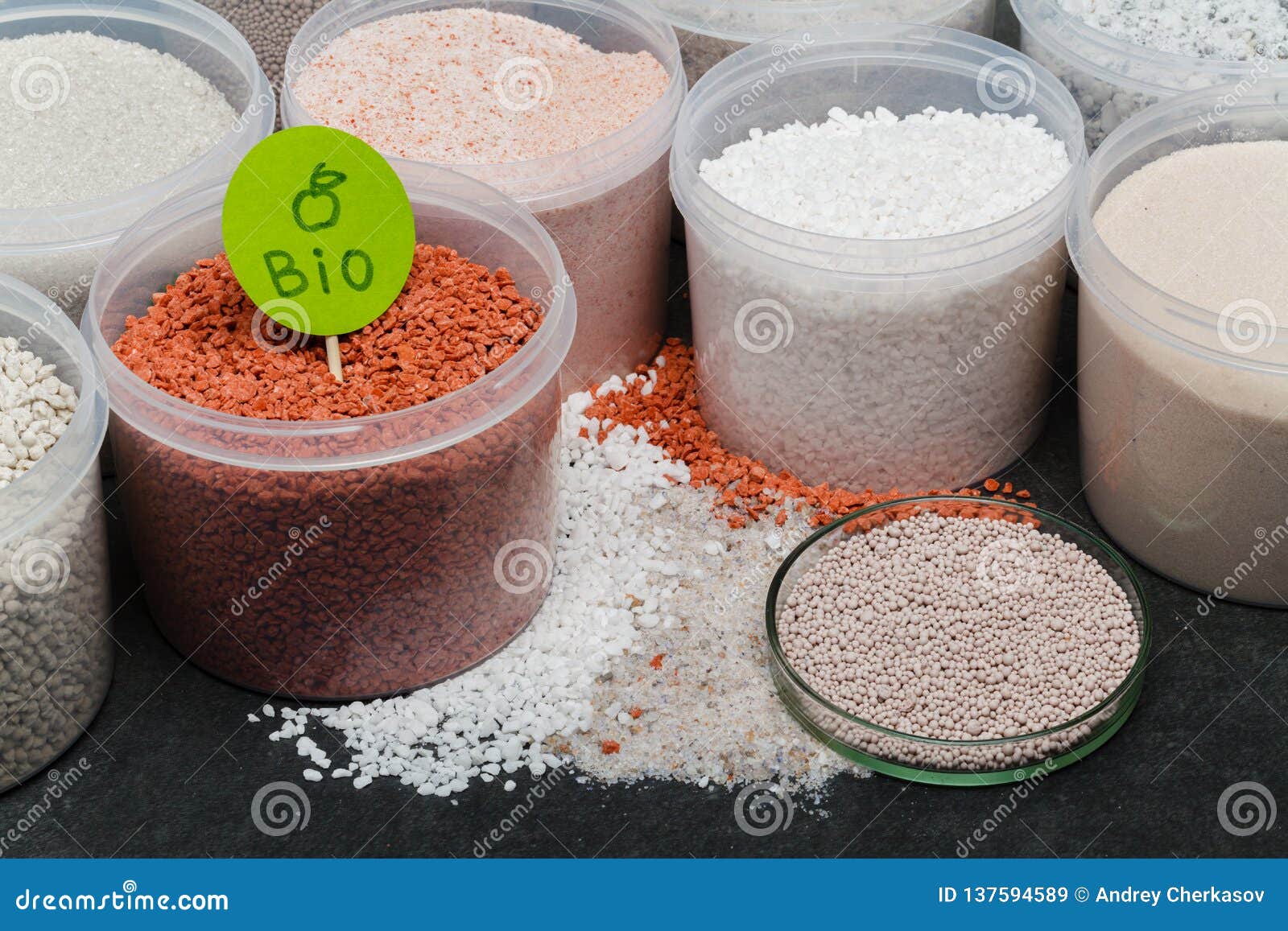 Fin Vers Le Haut D'engrais Chimique Image stock - Image of fond ...