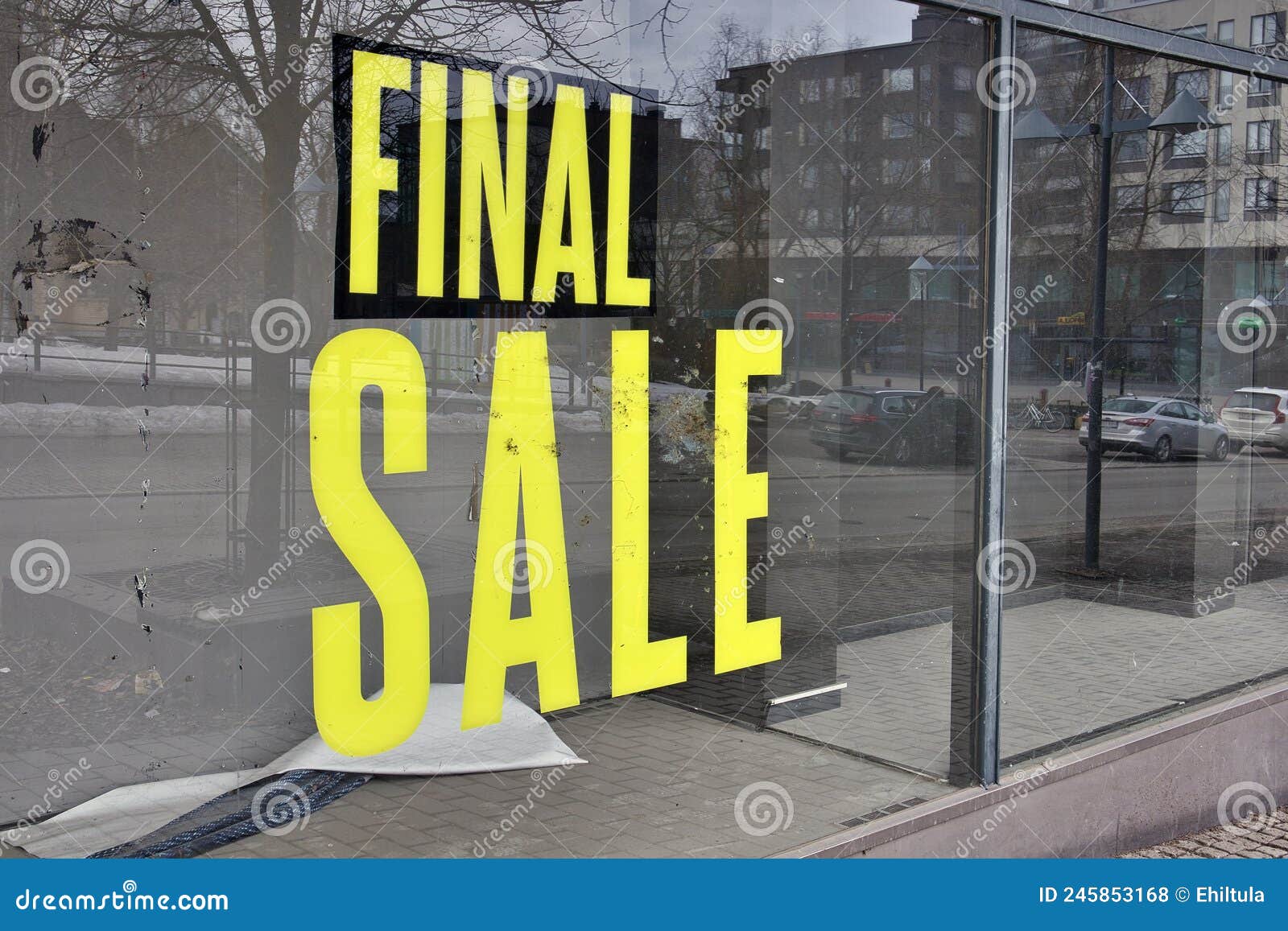 Final Sale Sign on Closed Store Window Stock Photo - Image of business ...