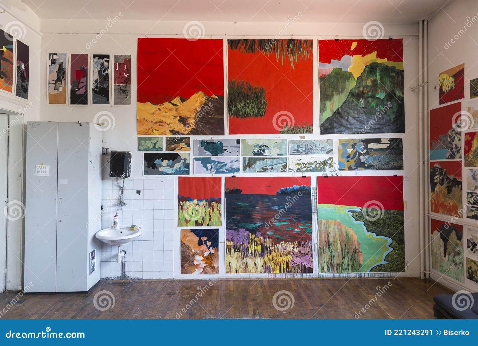 Final Works of Art Academy Students in Zagreb Editorial Photo - Image ...