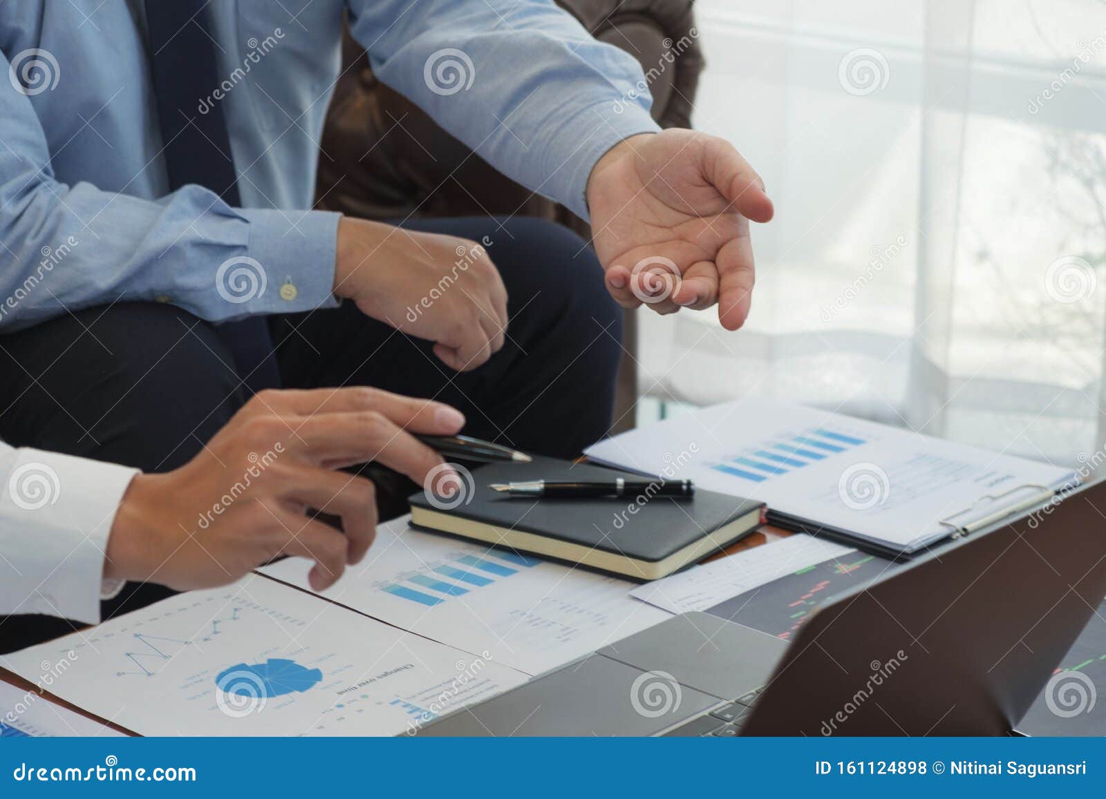Financial Accountants Plan Business Meeting Reports Stock Photo - Image ...