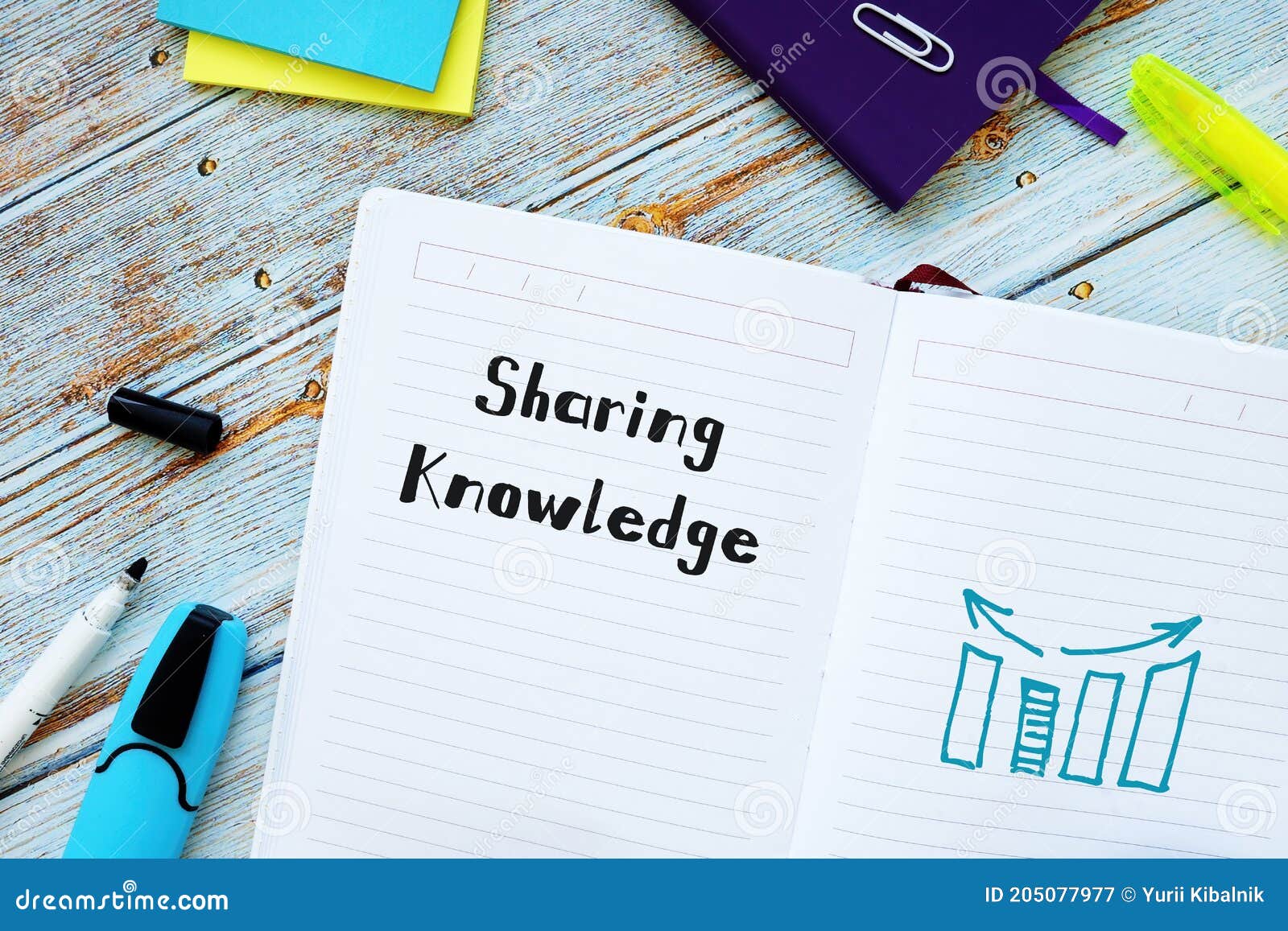 Financial Concept about Sharing Knowledge with Inscription on the Piece ...