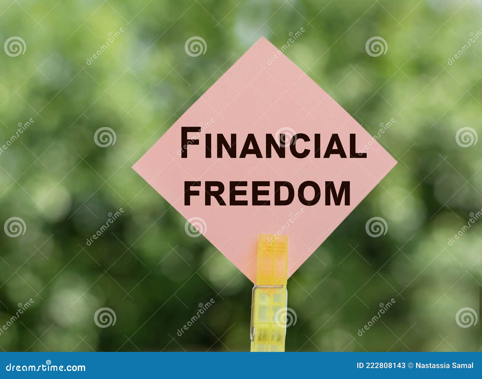 Financial Freedom Text Concept on Note Paper Stock Image - Image of ...