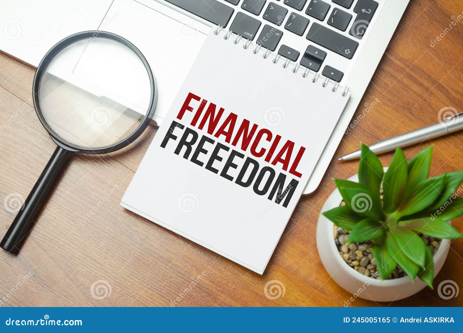 Financial Freedom Text Concept on Note Paper Stock Image - Image of ...