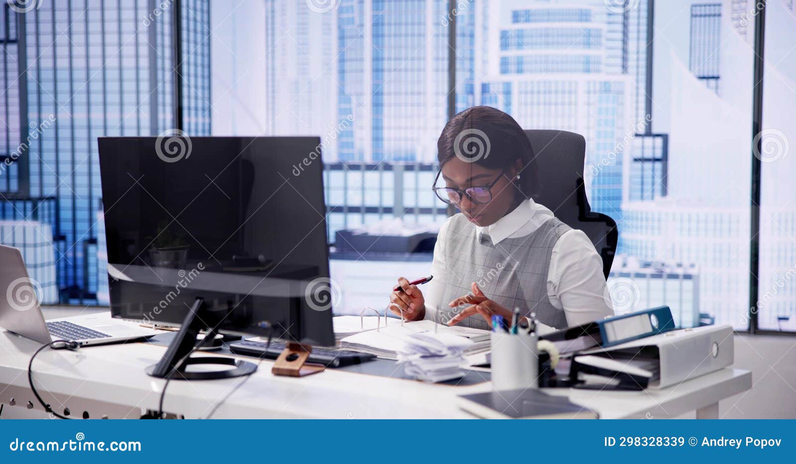 The Financial Lady: a Black Business Auditor S Stock Image - Image of ...