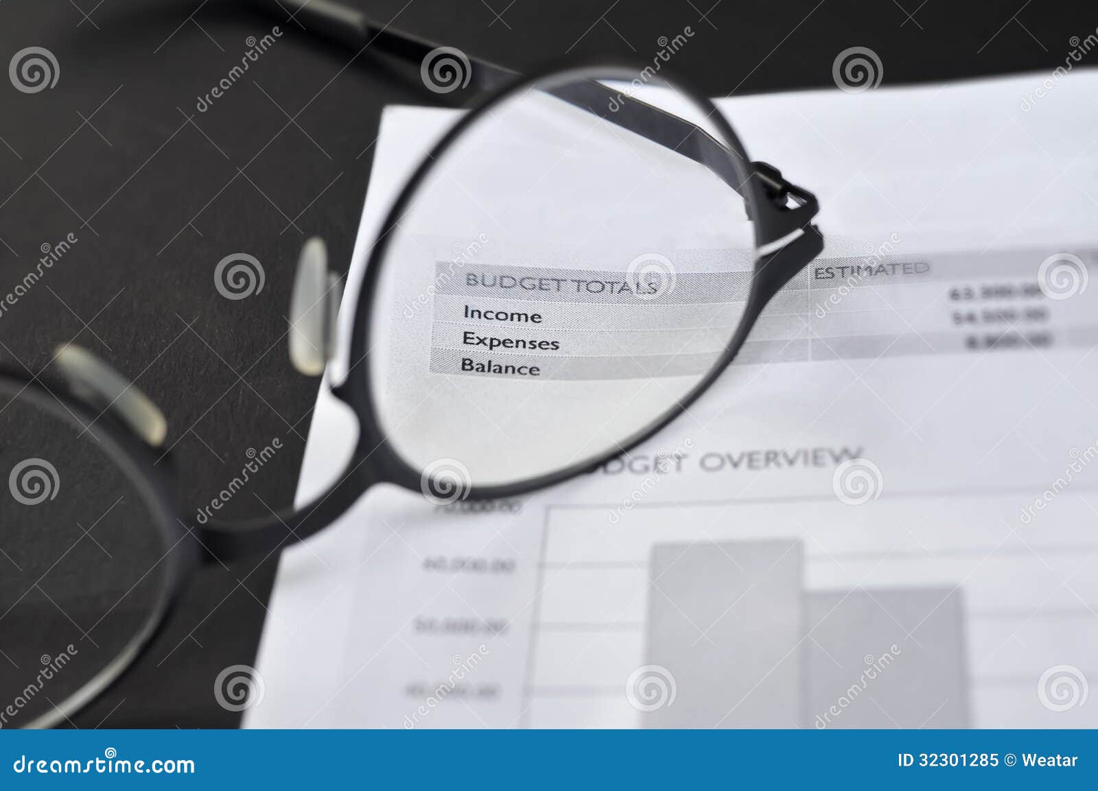 Finansiell redovisning fotografering för bildbyråer. Bild av kontroll ...