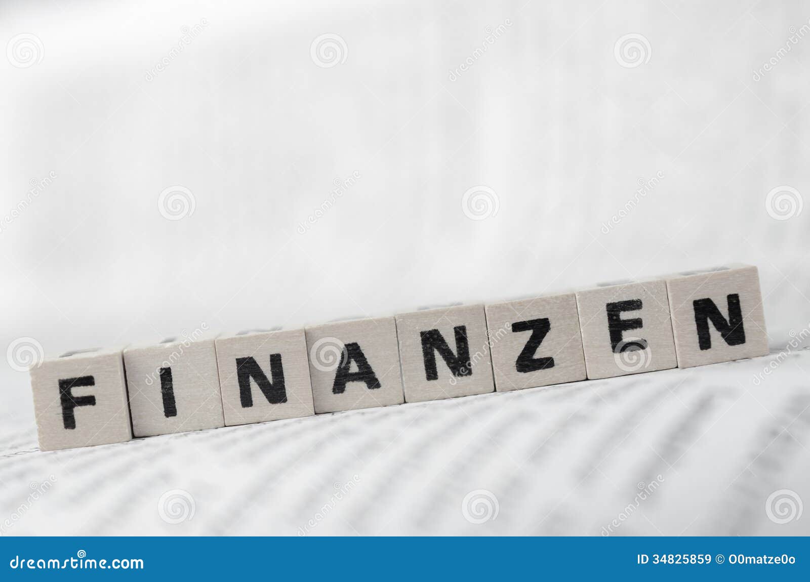 Finanzen stockbild. Bild von papier, querneigung, fünfzig - 34825859