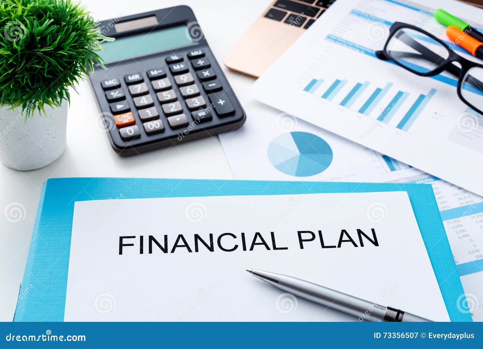 Finanzplan stockbild. Bild von analyse, statistiken, volkswirtschaft ...