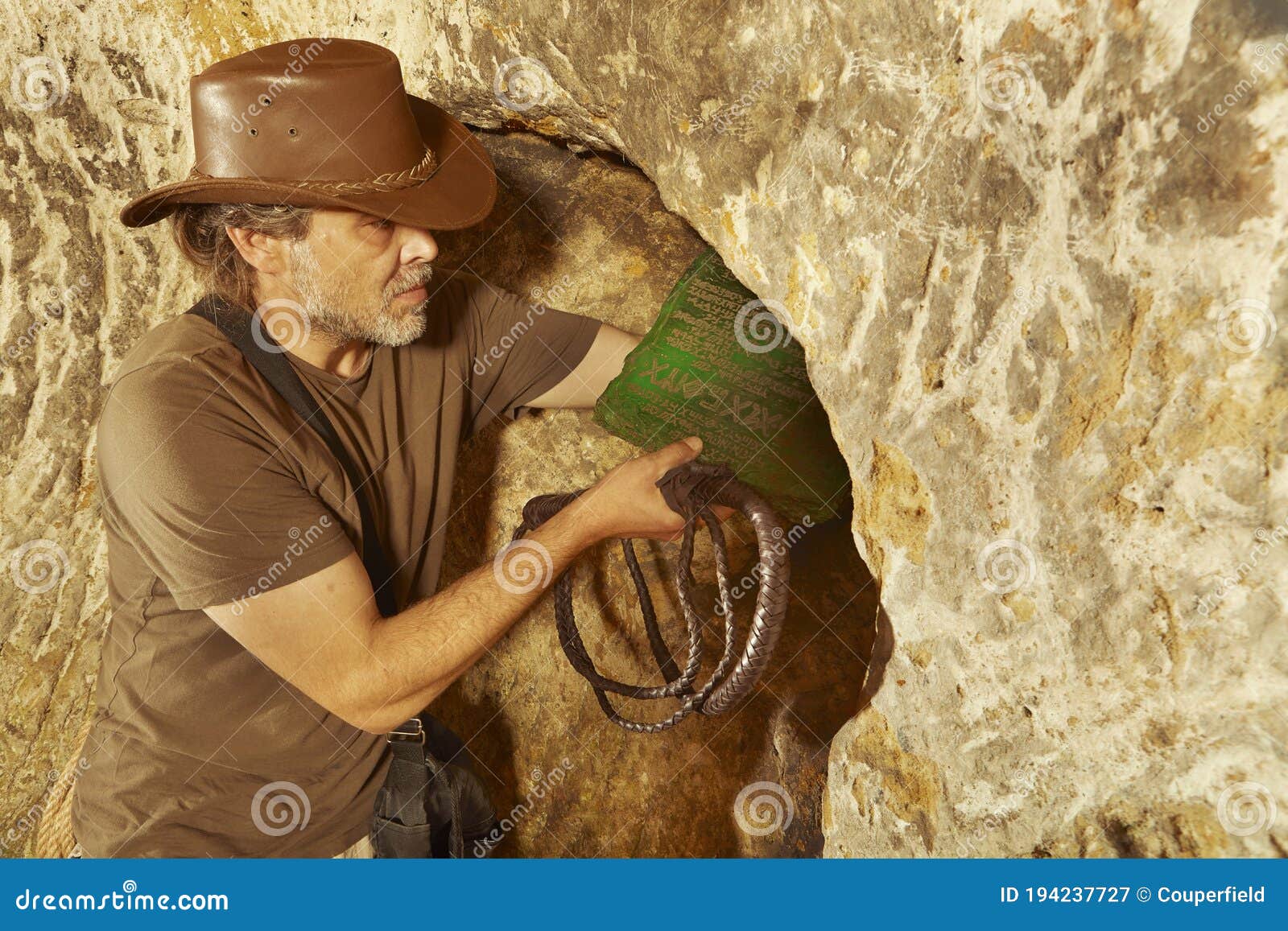 Finding Of Tabula Smaragdina In Abandoned Cave Sanctuary Stock Image Image Of Hieroglyphs