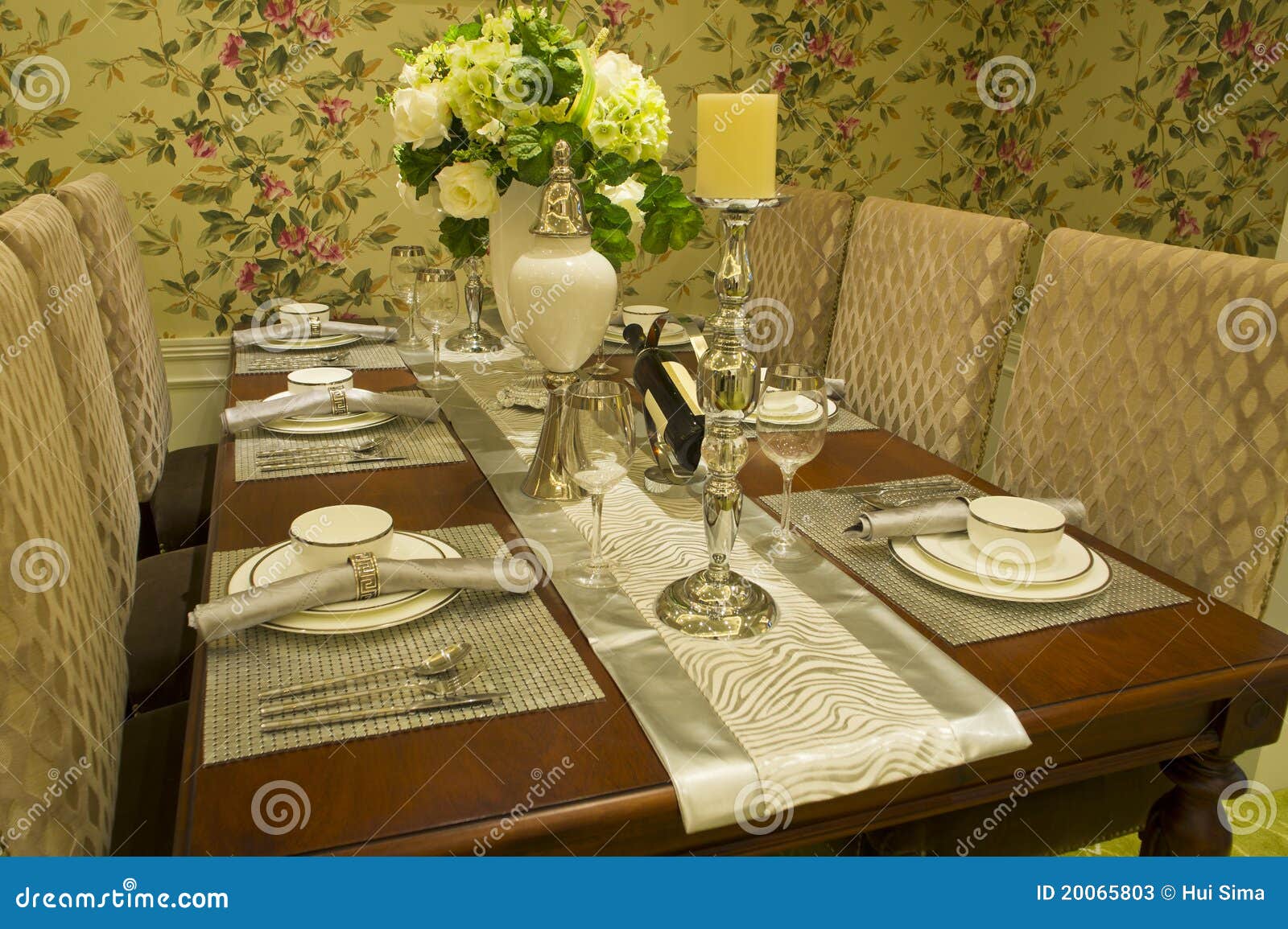 Fine dining room stock image. Image of horizontal, elegance - 20065803