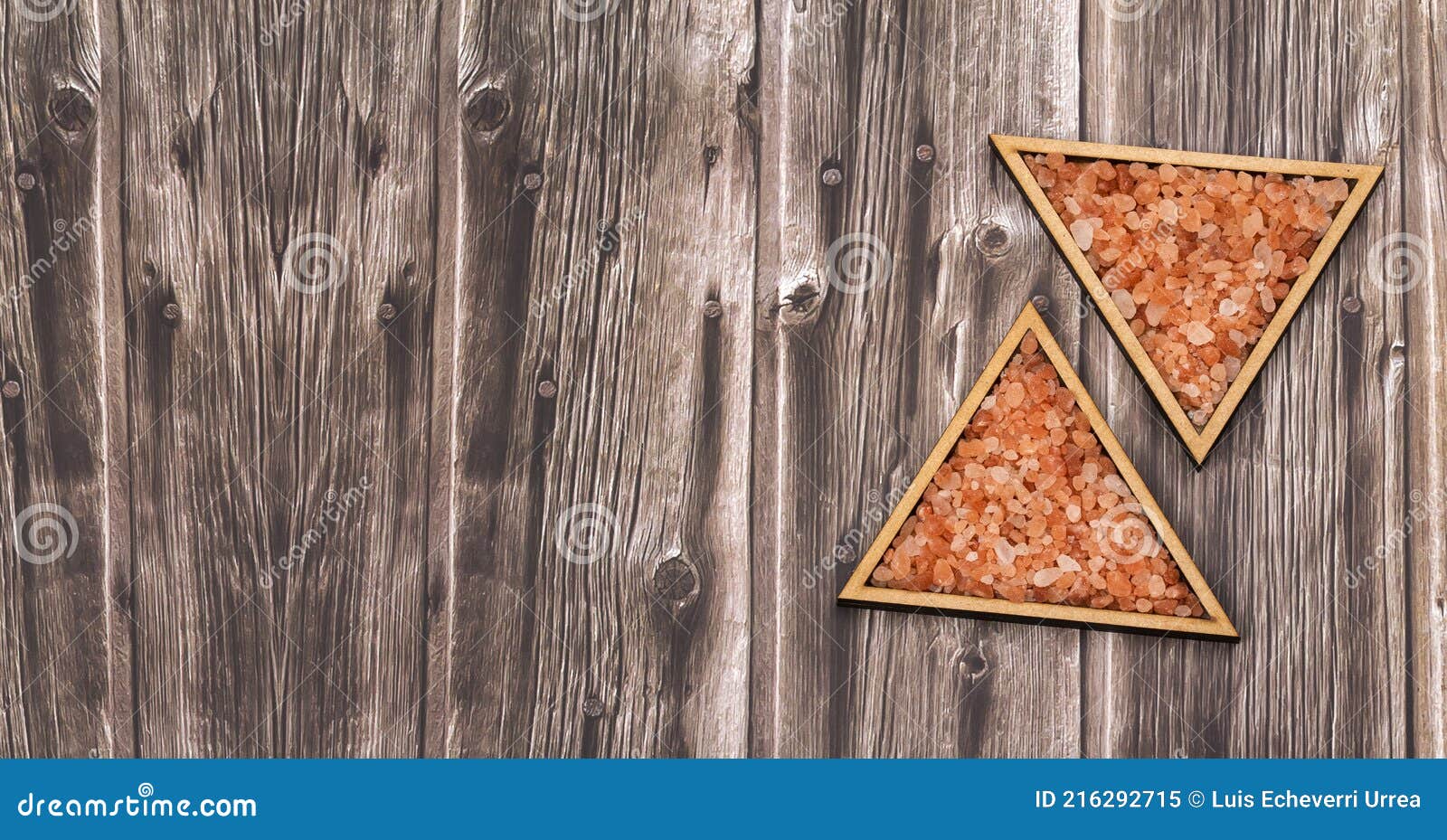 Fine Grained Himalayan Pink Salt in Triangular Bowls - Wooden ...