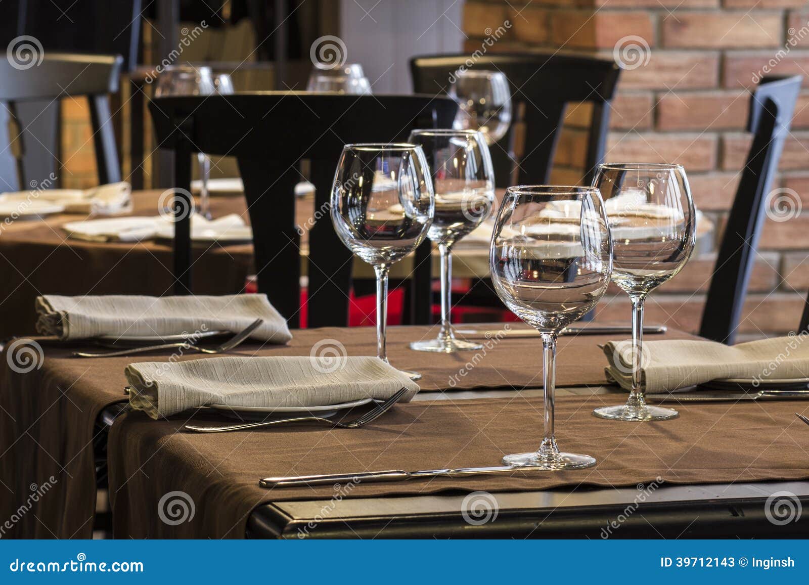 Fine Restaurant Dinner Table Place Setting Stock Image - Image of cafe ...