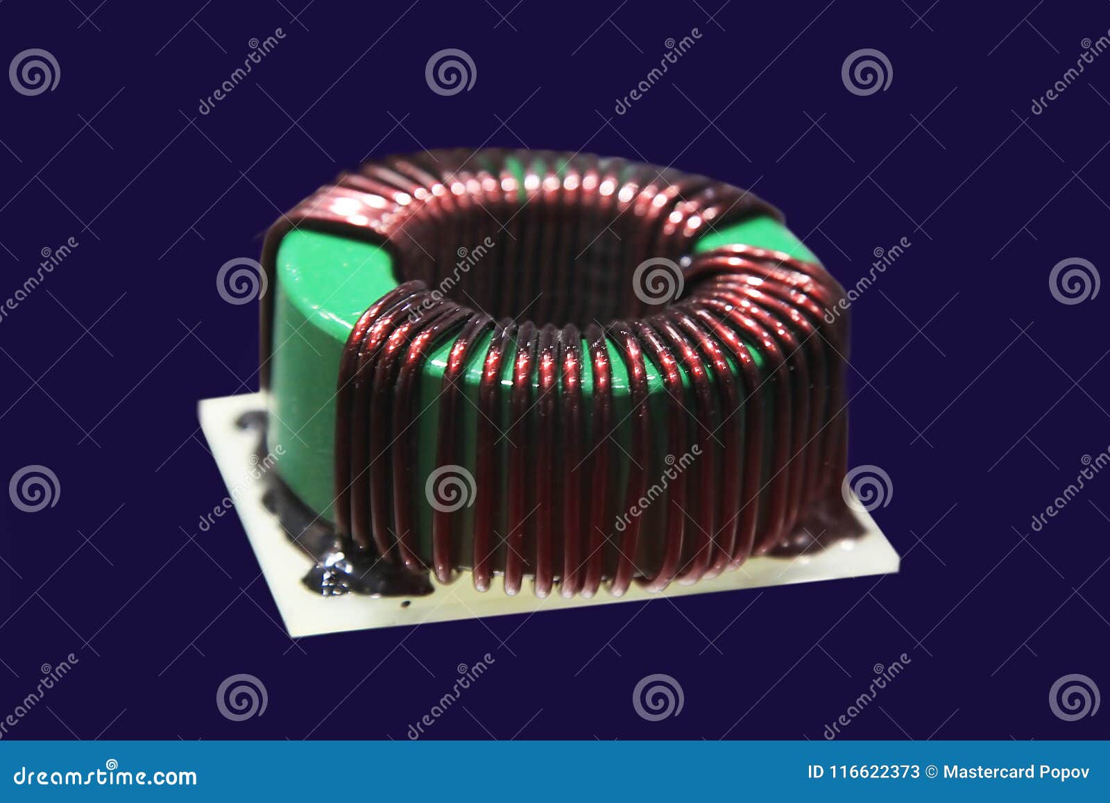 Fine Toroidale Del Trasformatore Su Immagine Stock - Immagine di ...