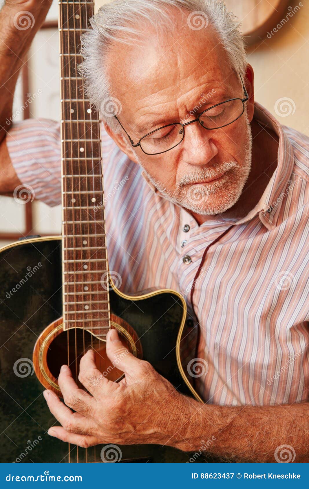 Fine Tuning of Electric Guitar Stock Image - Image of electric ...