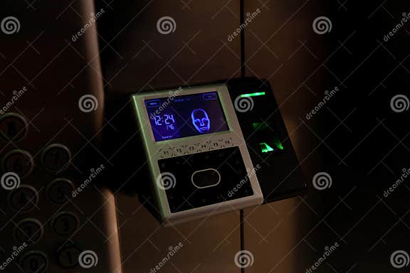 The Fingerprint Access Control Terminal with Face Recognition Function Installed in the Elevator ...
