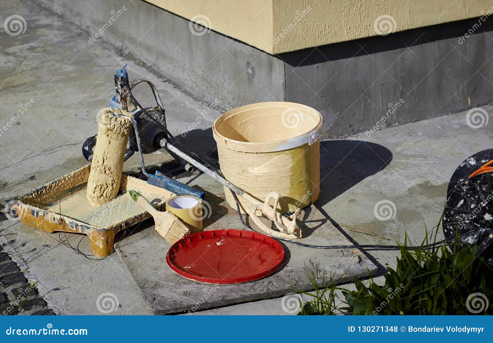 Finishing Building on the Facade of the Building with the Use of Stock ...