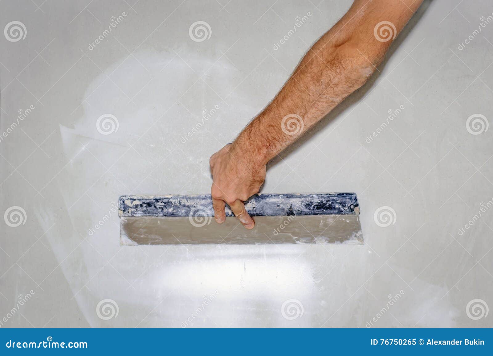 Finishing Coat of Plaster on the Wall Using a Putty Stock Image - Image ...
