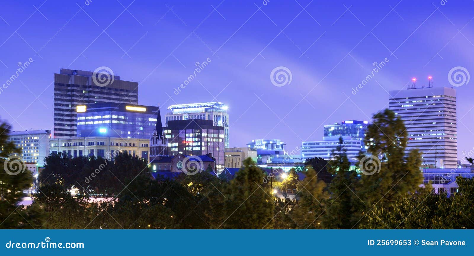 Finlay Park stock image. Image of skyscraper, suburb - 25699653