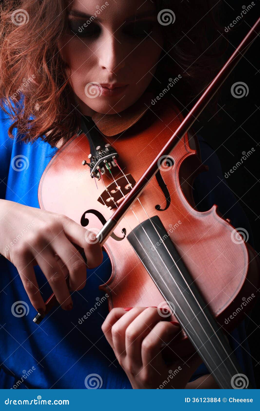 Fiol Som Spelar Violinistmusikern Arkivfoto - Bild av konst, konsert ...