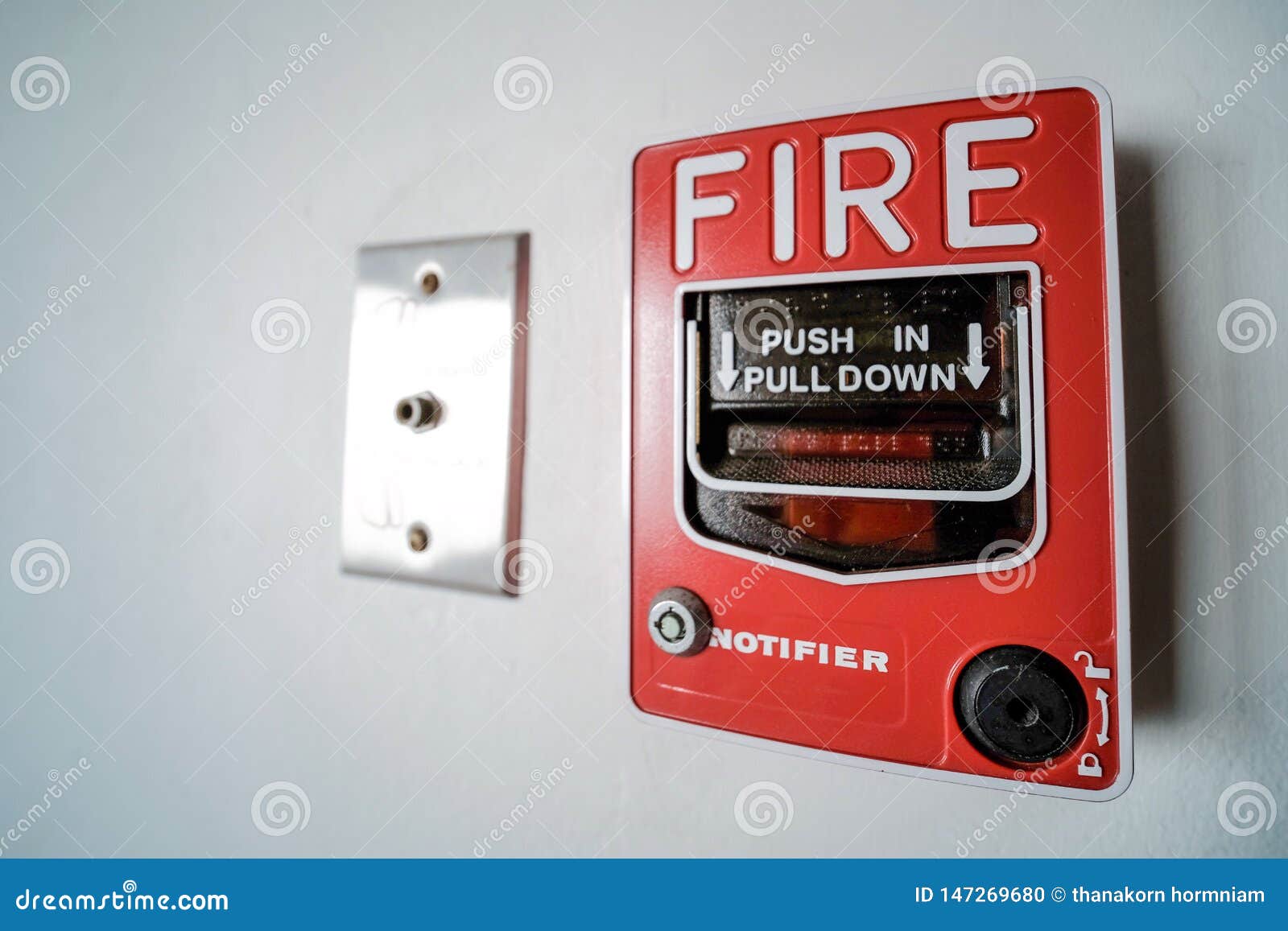 831 Fire Alarm Pull Symbol Stock Photos - Free & Royalty-Free Stock ...