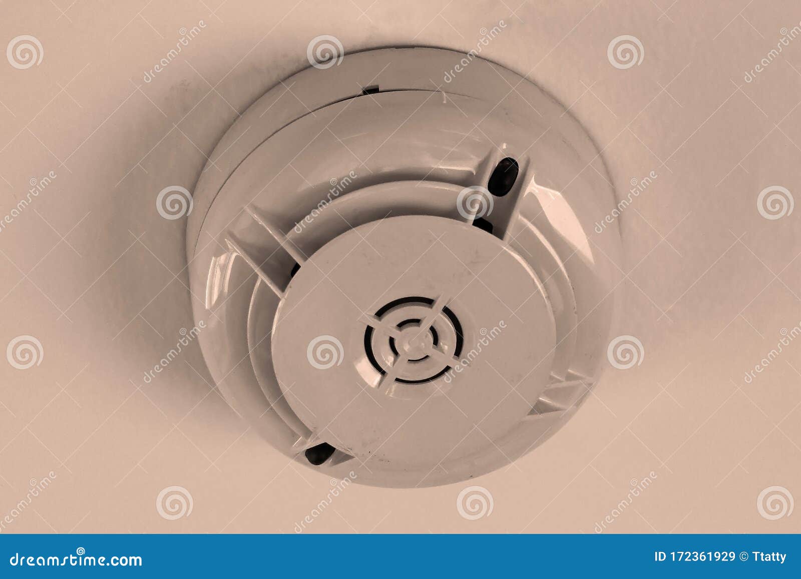 Fire alarm on ceiling stock image. Image of secure, device - 172361929