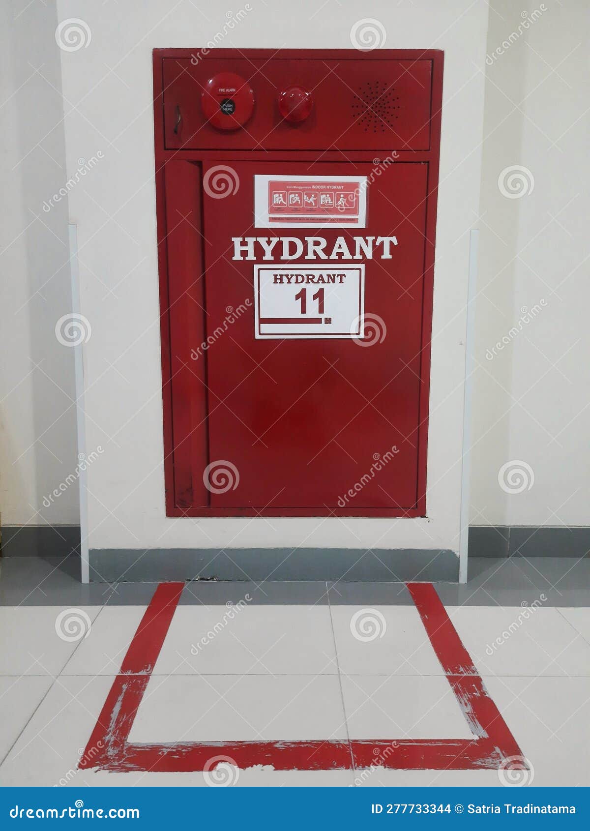 Red Fire Alarm and Hydrant Set Stock Photo - Image of office, emergency ...