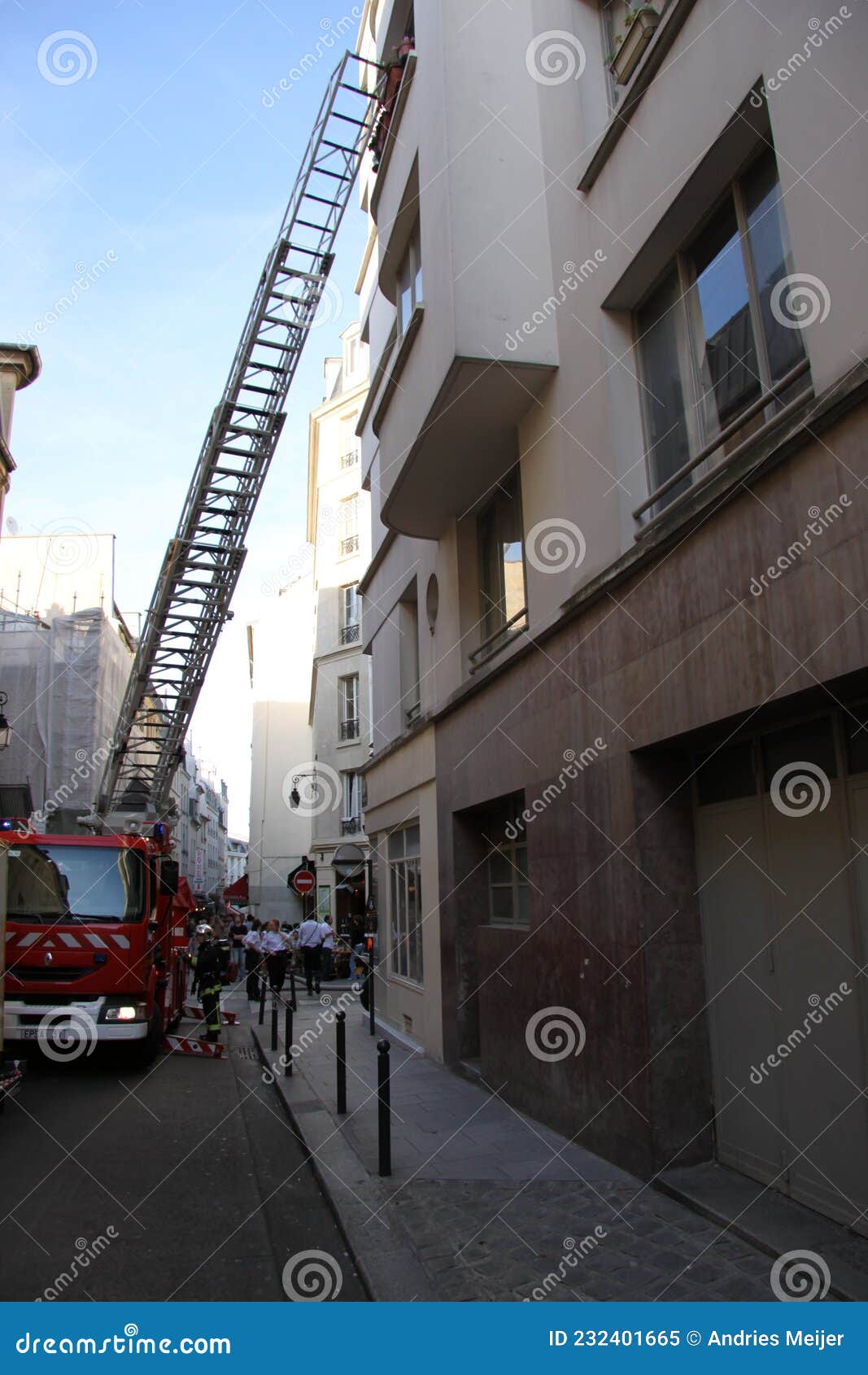 Fire in an apartment editorial image. Image of firemen - 232401665