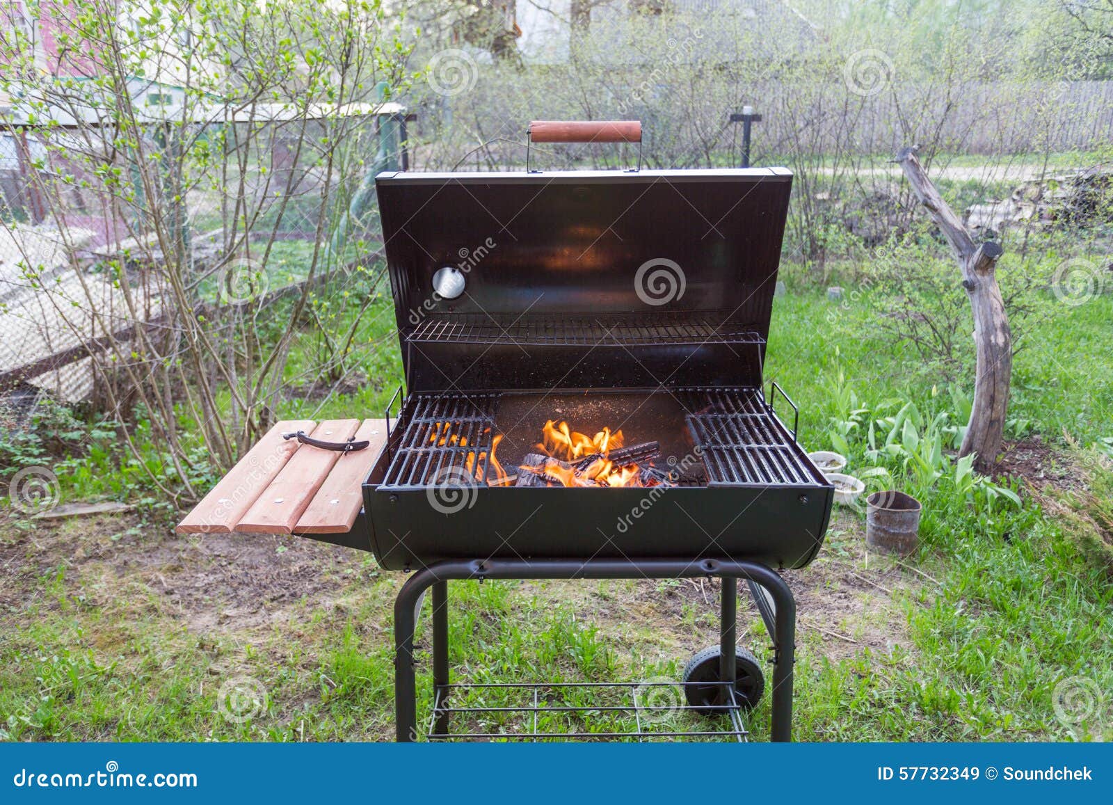 Fire in barbecue grill stock image. Image of firewood - 57732349