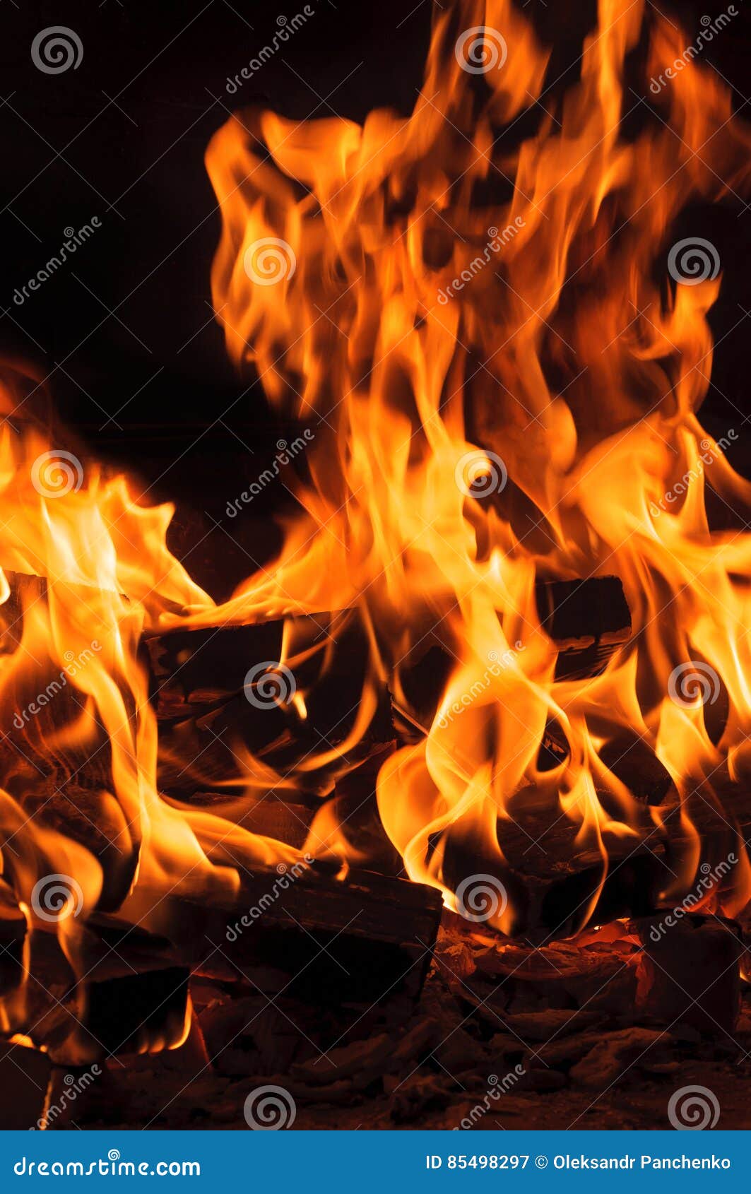 Fire from burning logs stock image. Image of blaze, danger - 85498297
