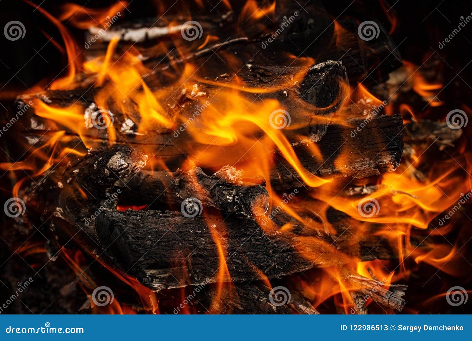 Fire Burns for a Shish Kebab Stock Image - Image of glow, burnt: 122986513