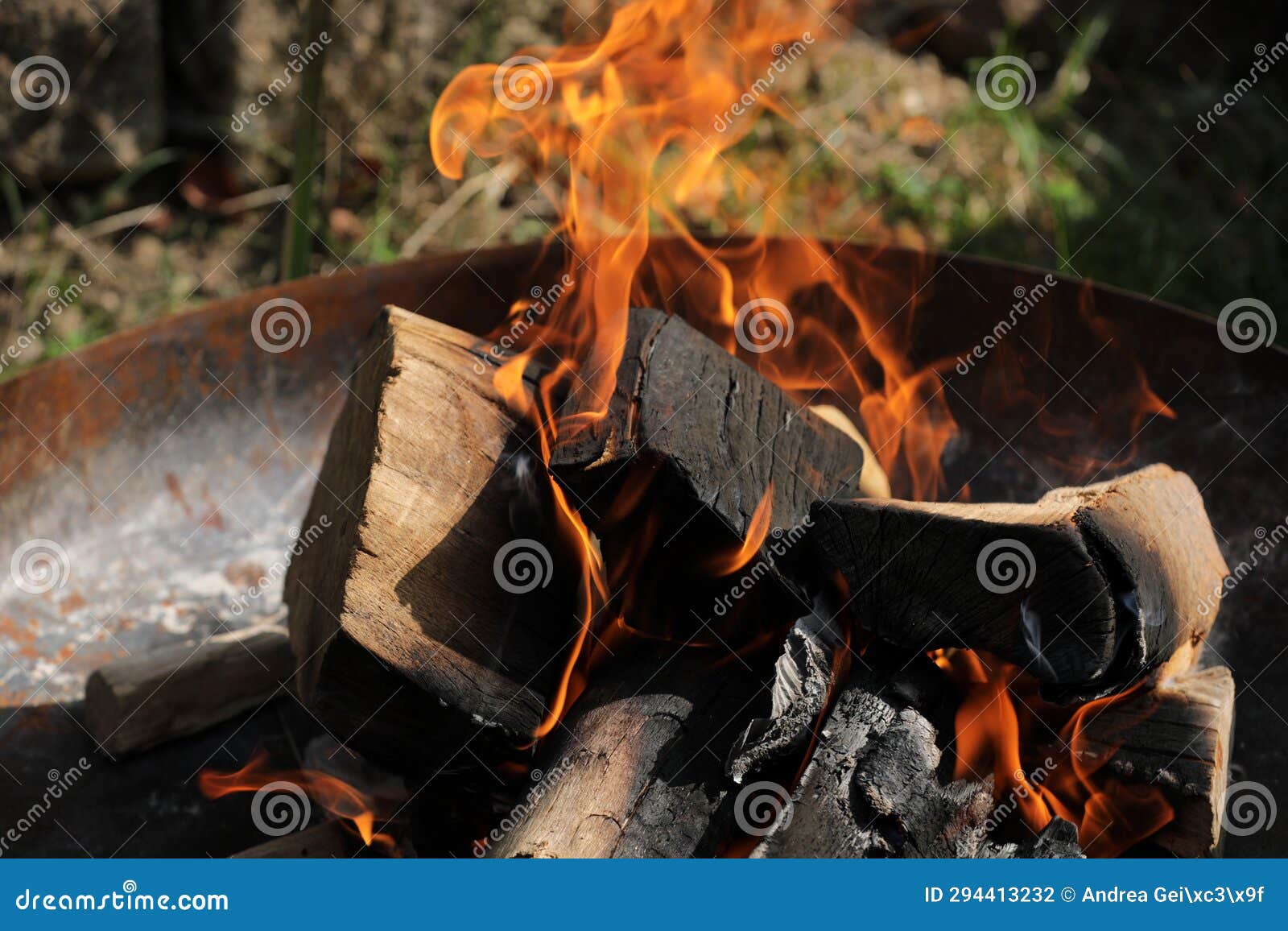 Fire Campfire Wood Fire Embers Stock Photo - Image of firelight, embers ...