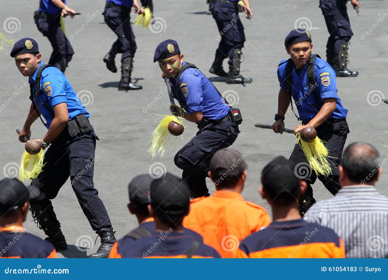 Fire dance editorial stock photo. Image of city, fire - 61054183