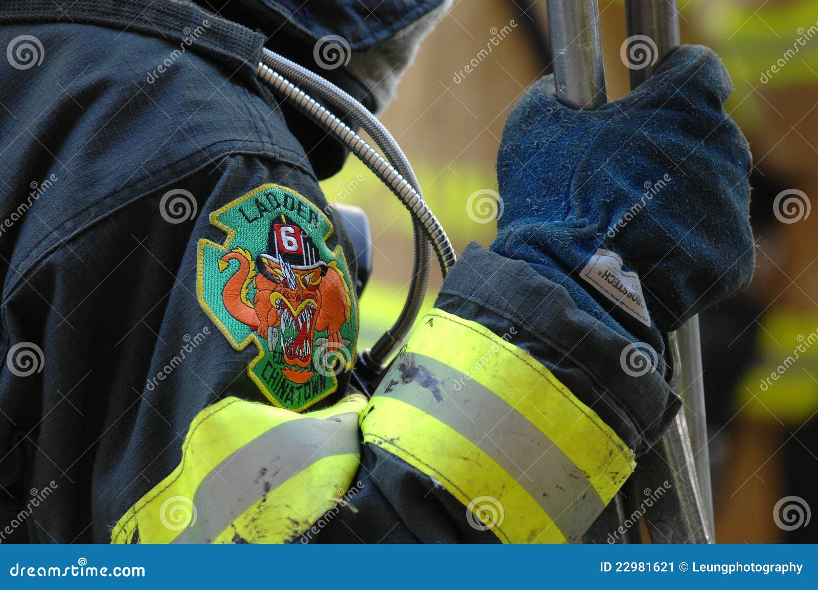 Fire Department Ladder 6 Chinatown Editorial Photo - Image of oxygen ...