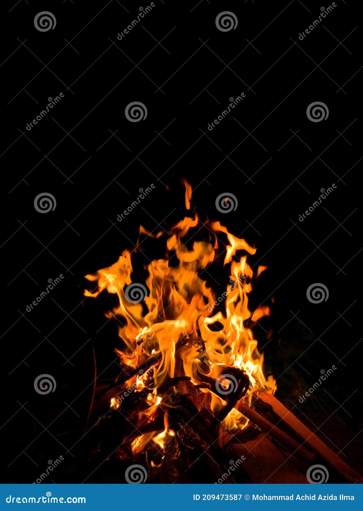 Fire stock image. Image of bonfires, breaks, bushfire - 209473587